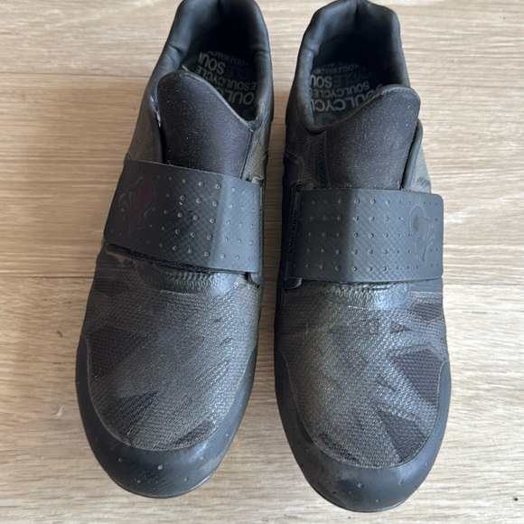 soulcycle | Shoes | Cycling Shoes Missing One Bolt | Poshmark